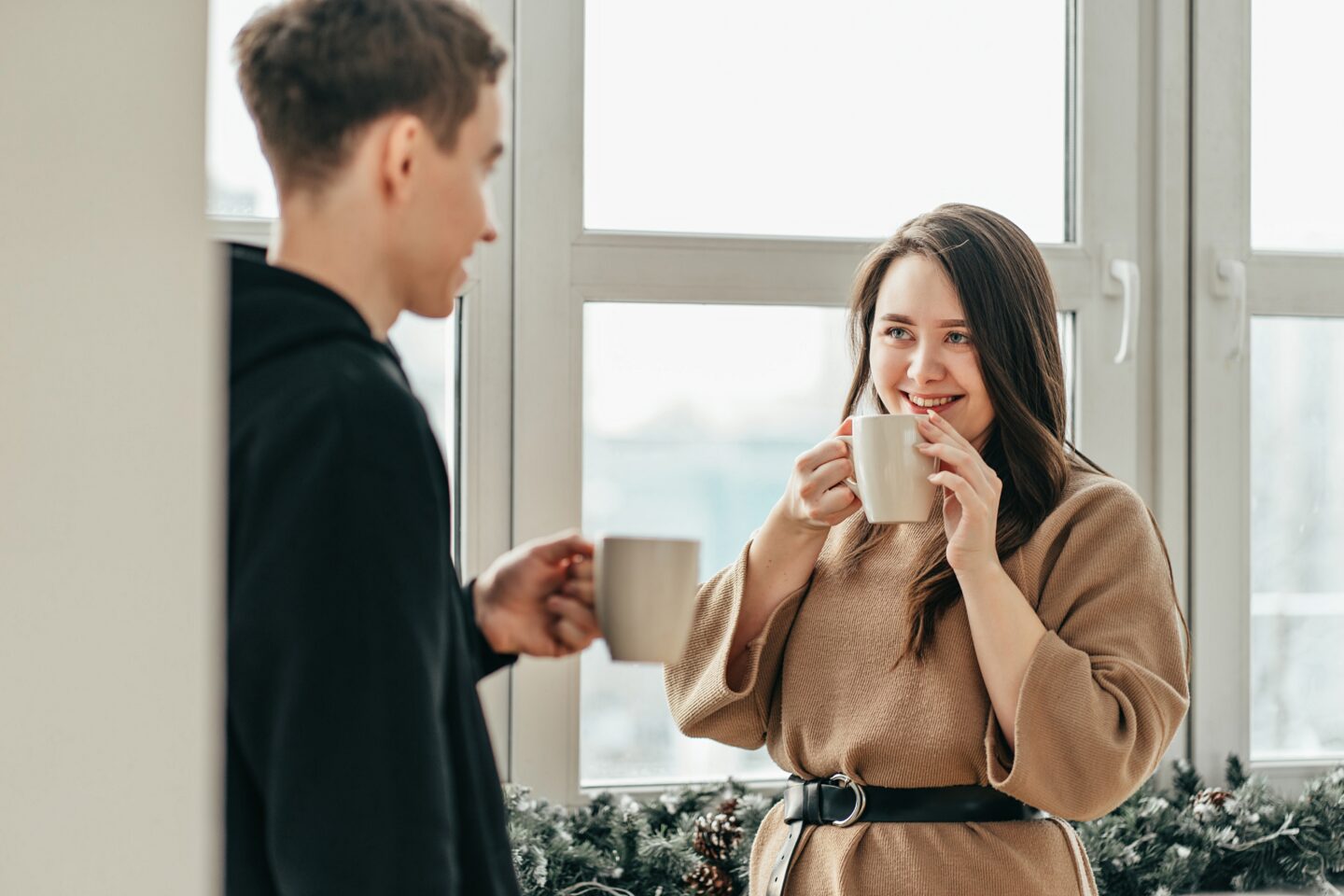 What To Talk About With A Guy You Just Met (31 EASY STARTERS) - TheFab20s